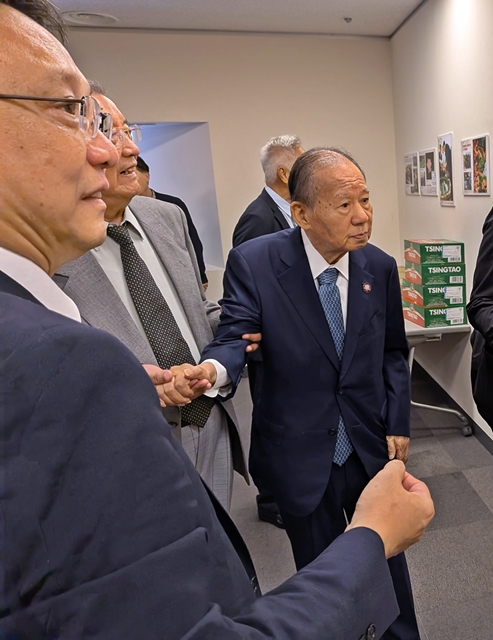 「蓮と日中友好」展示会が東京で開幕・二階俊博氏が基調講演 | WBS和歌山放送ニュース